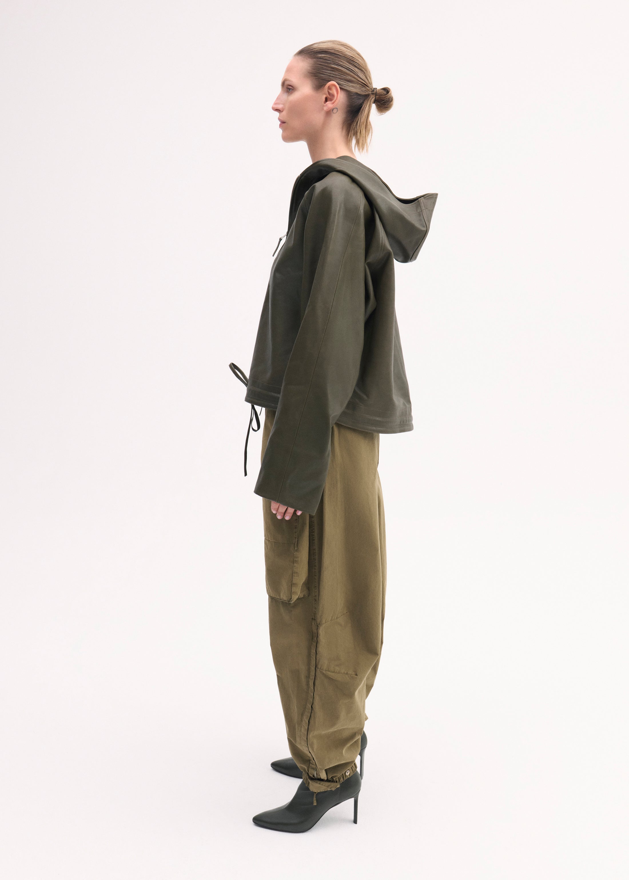 Workwear Pullover in Leather - Olive | CO